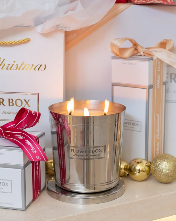 Hallmark Candle Fig Leaf and Cedar – FLOWER BAR BY ONE RUNDLE